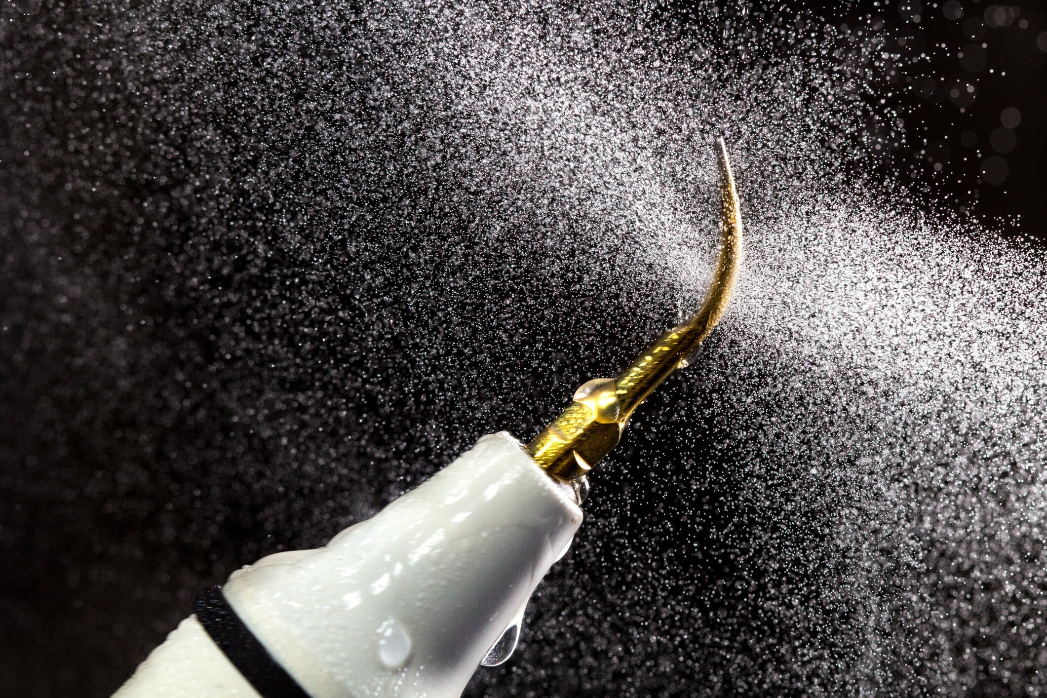 The Evolution and Applications of Ultrasonics in Dentistry