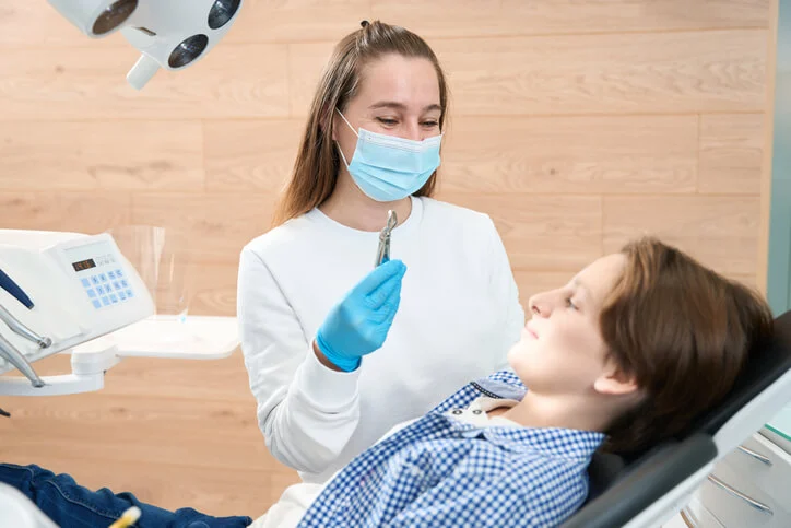 Atraumatic Tooth Extraction: Benefits, Techniques, and Appliances